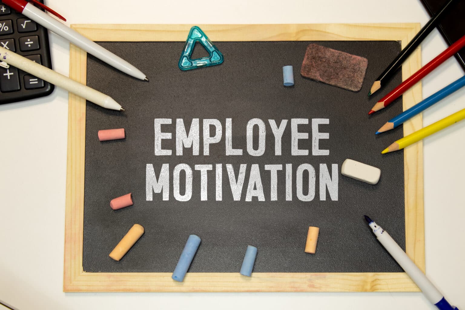 Top Employee Motivational Quotes for a Positive Workplace - HubEngage